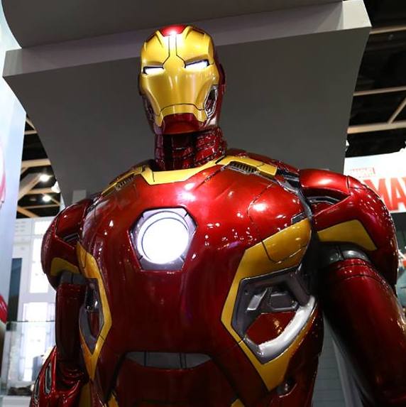 Hot Toys Showcases Tons of New Marvel Collectibles at Ani-Com and Games ...